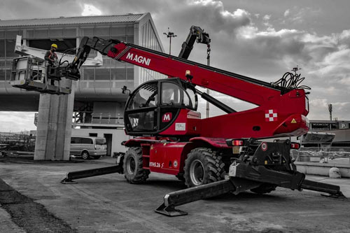 Magni Telescopic Handlers | HOLT Crane & Equipment
